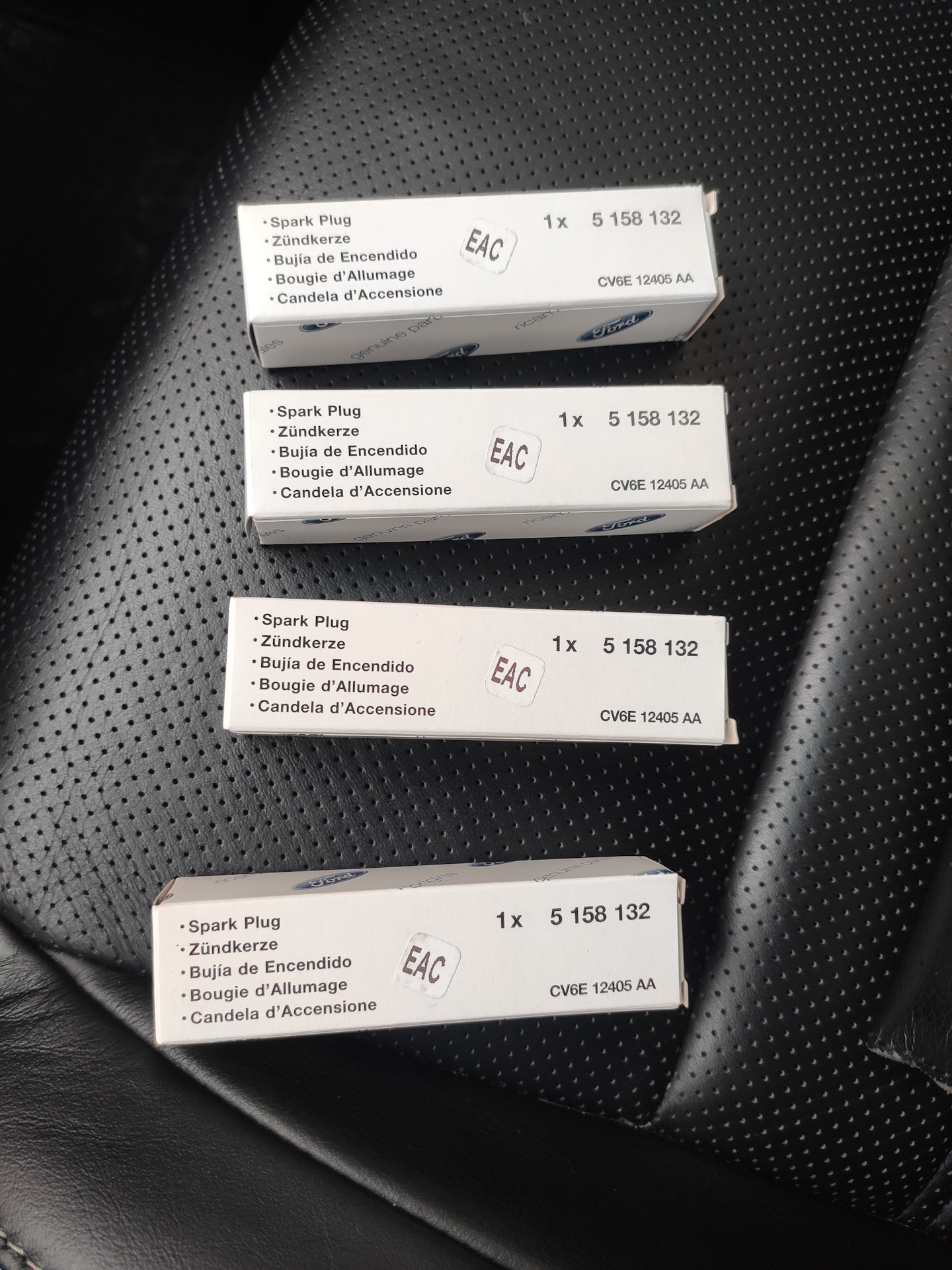 Замена свечей зажигания — Ford Mondeo IV, 2,3 л, 2012 года | расходники ...