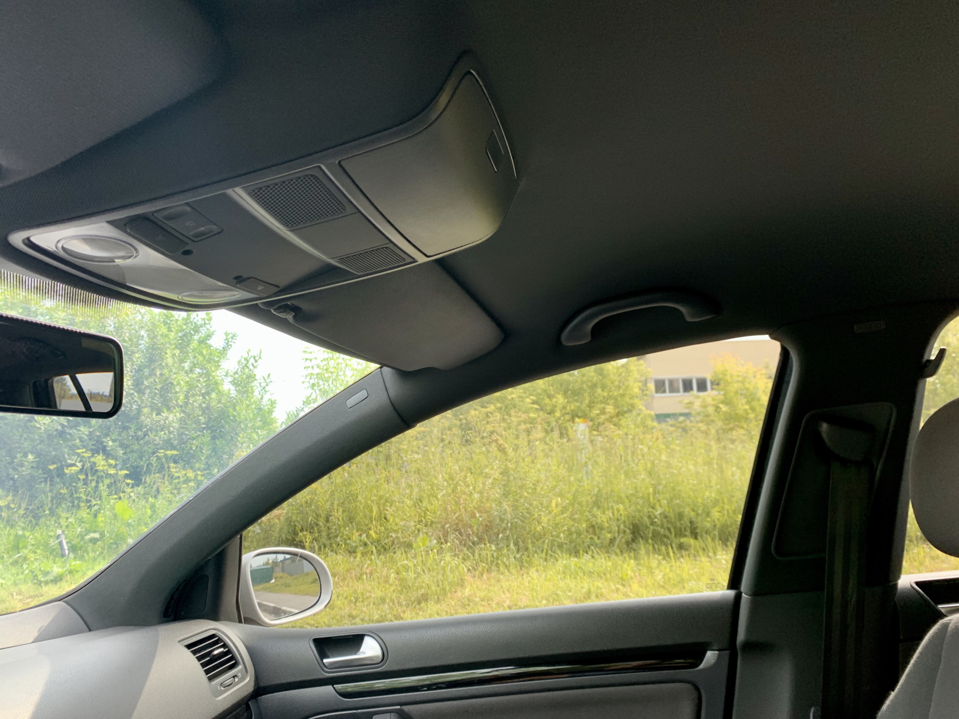 Установка доп габарит/стоп в бампер — Toyota Prius Alpha, 1,8 л, 2012 ...