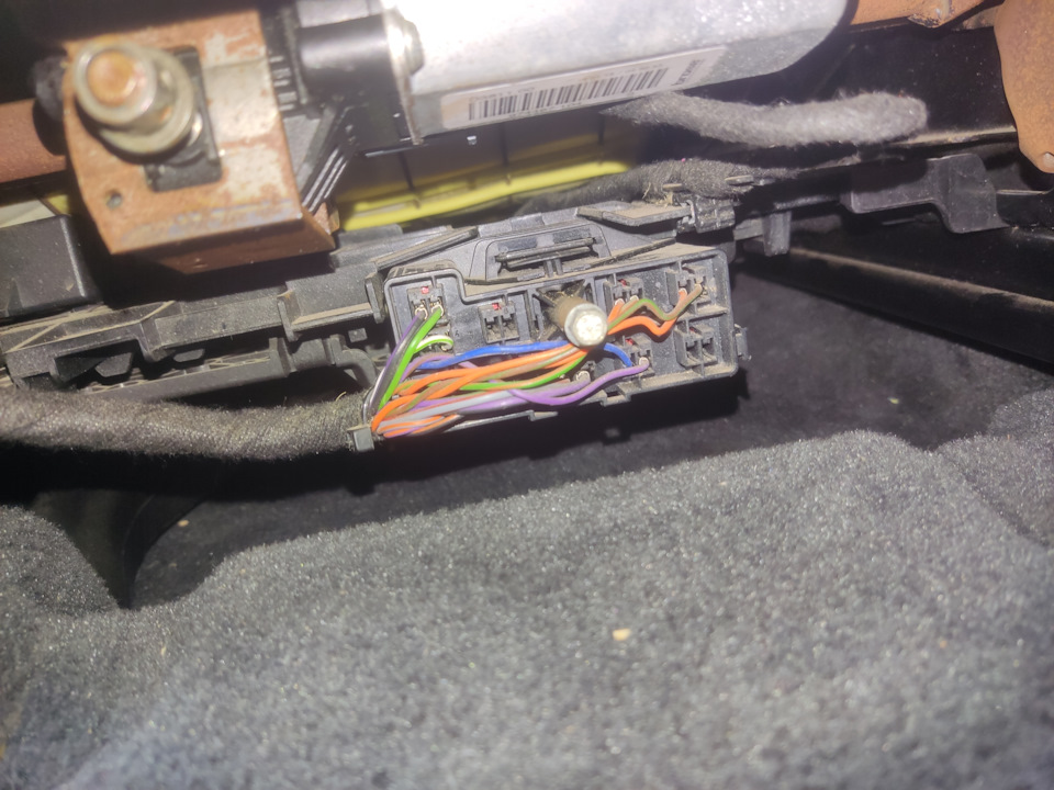 Люфт водительского сиденья Volvo s60 2 — Volvo S60 (2G), 2 л, 2015 года ...