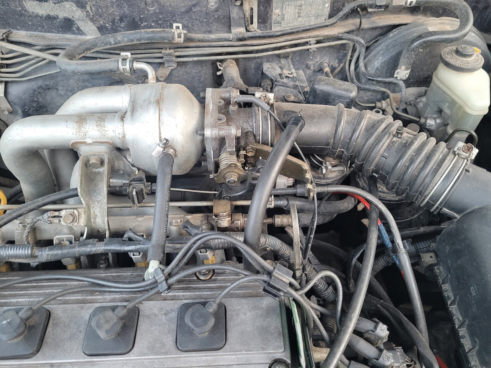 Покупка оригинальных трубак — патрупках и клипсы… — Toyota Corolla (110 ...