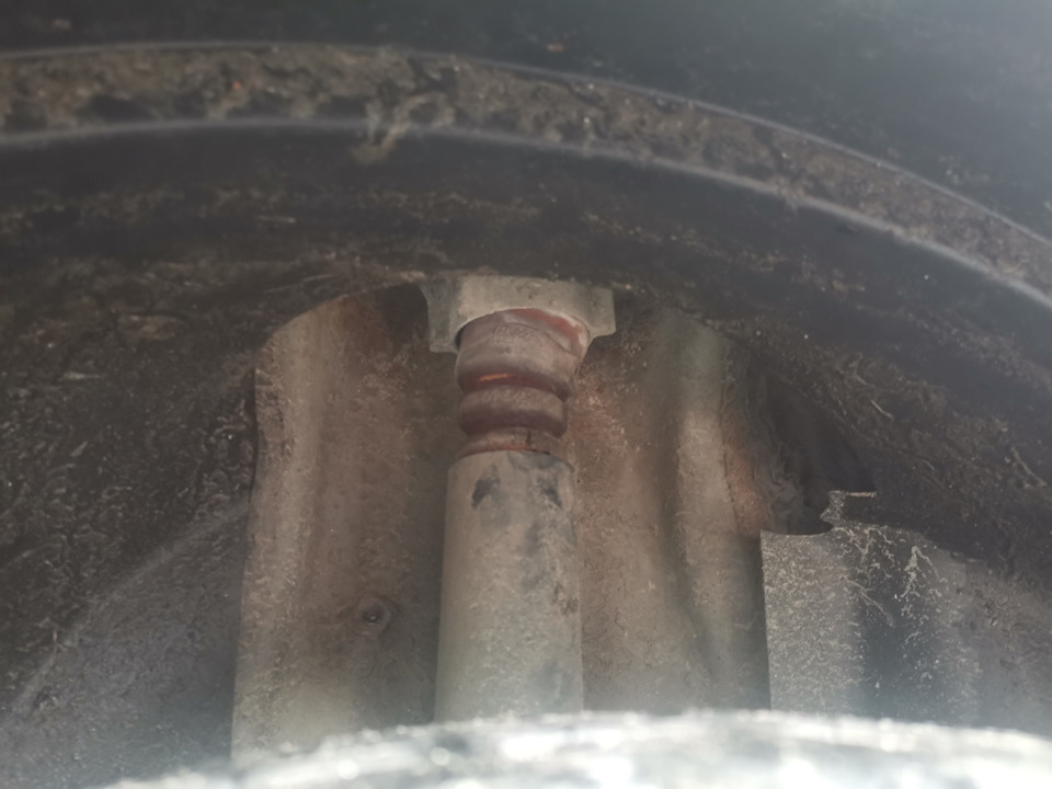 Опора стойки — Volvo S40 (2G), 2,4 л, 2003 года | своими руками | DRIVE2