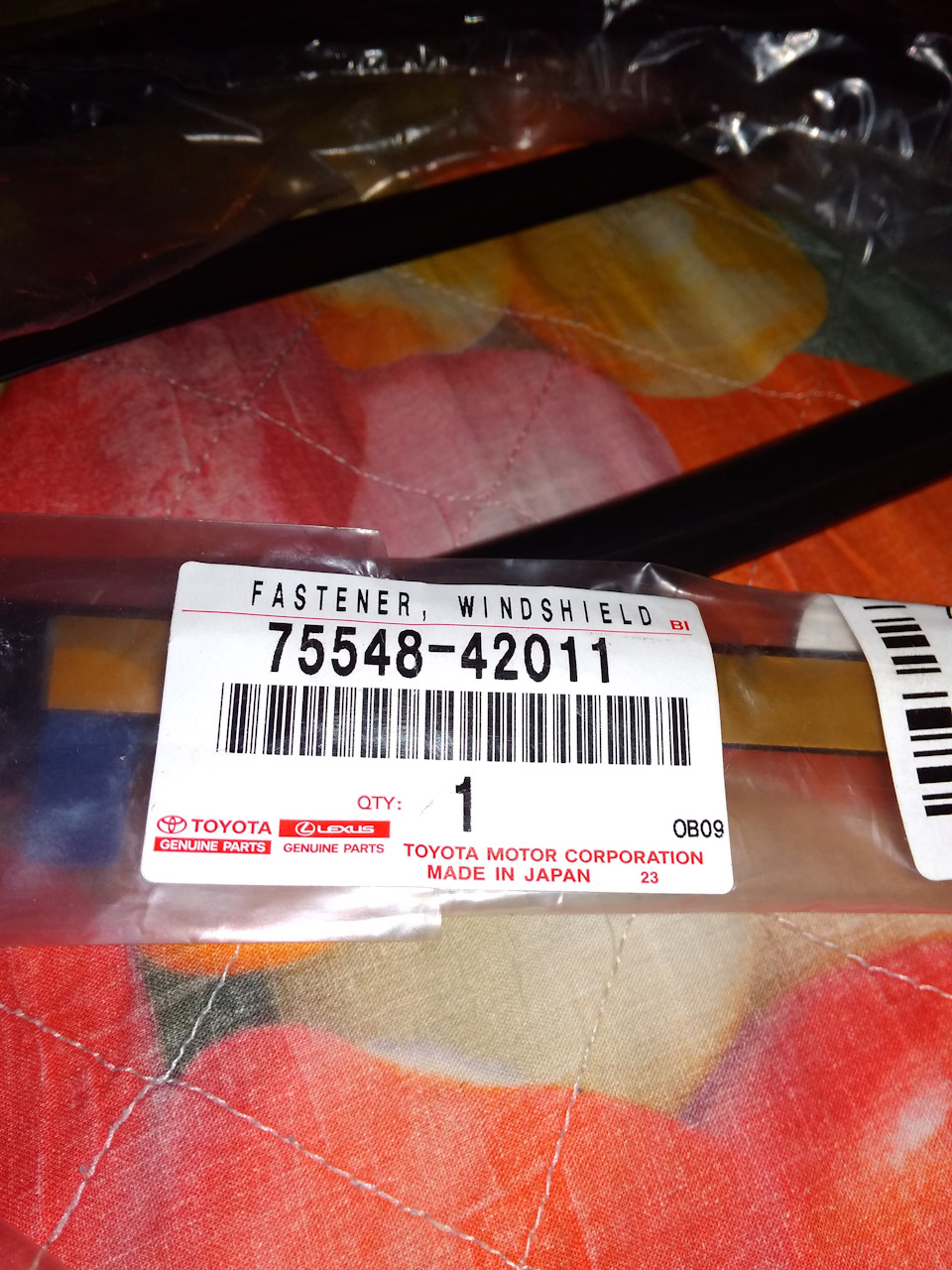 7554842011 Фиксатор молдинга TOYOTA LEXUS | Запчасти на DRIVE2