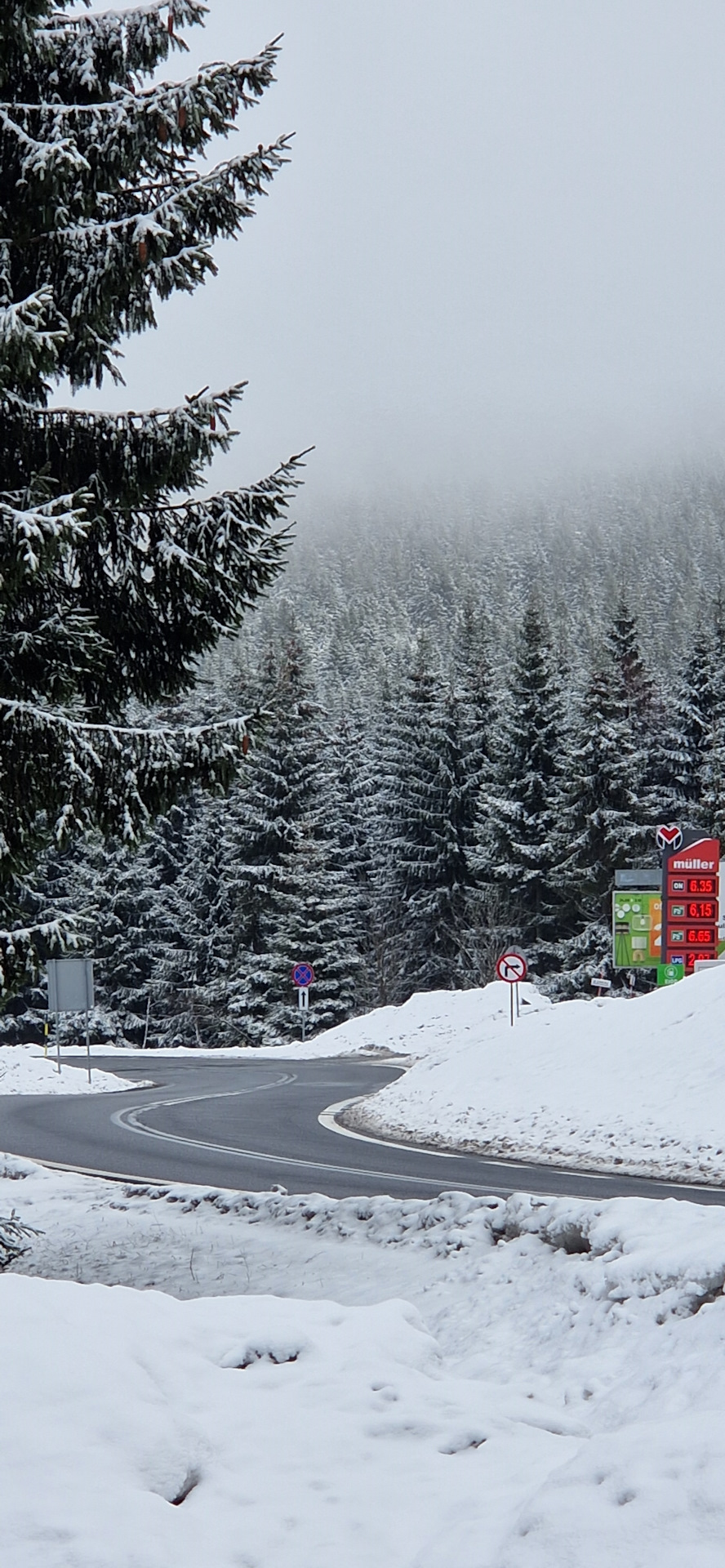 Украли заглушку бампера, буксировочного крюка, покупка новой — Mercedes ...