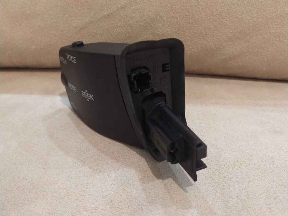 Джойстик магнитолы с voice на Ford C-Max I, Ford Focus II Sedan, Ford ...