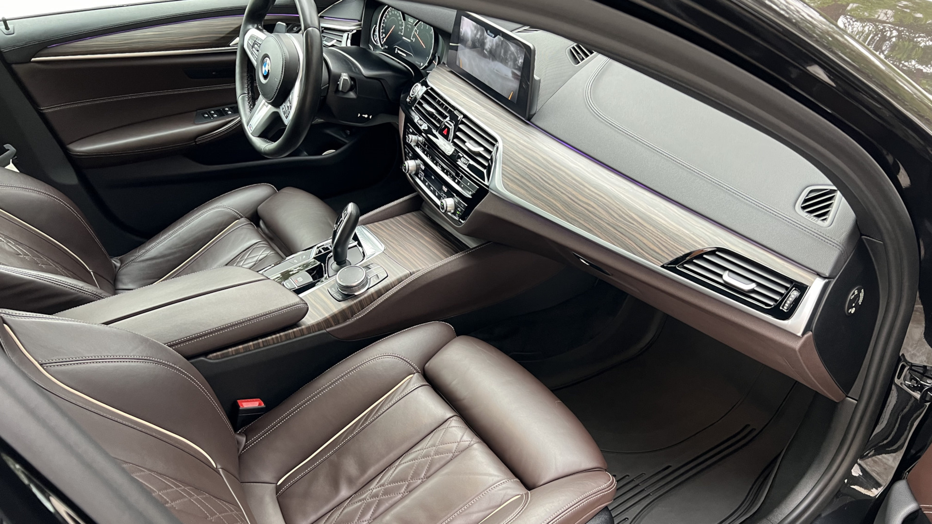 BMW 5 series (G30) 4.4 бензиновый 2017 | M550iX V8 Beast ㋡ на DRIVE2