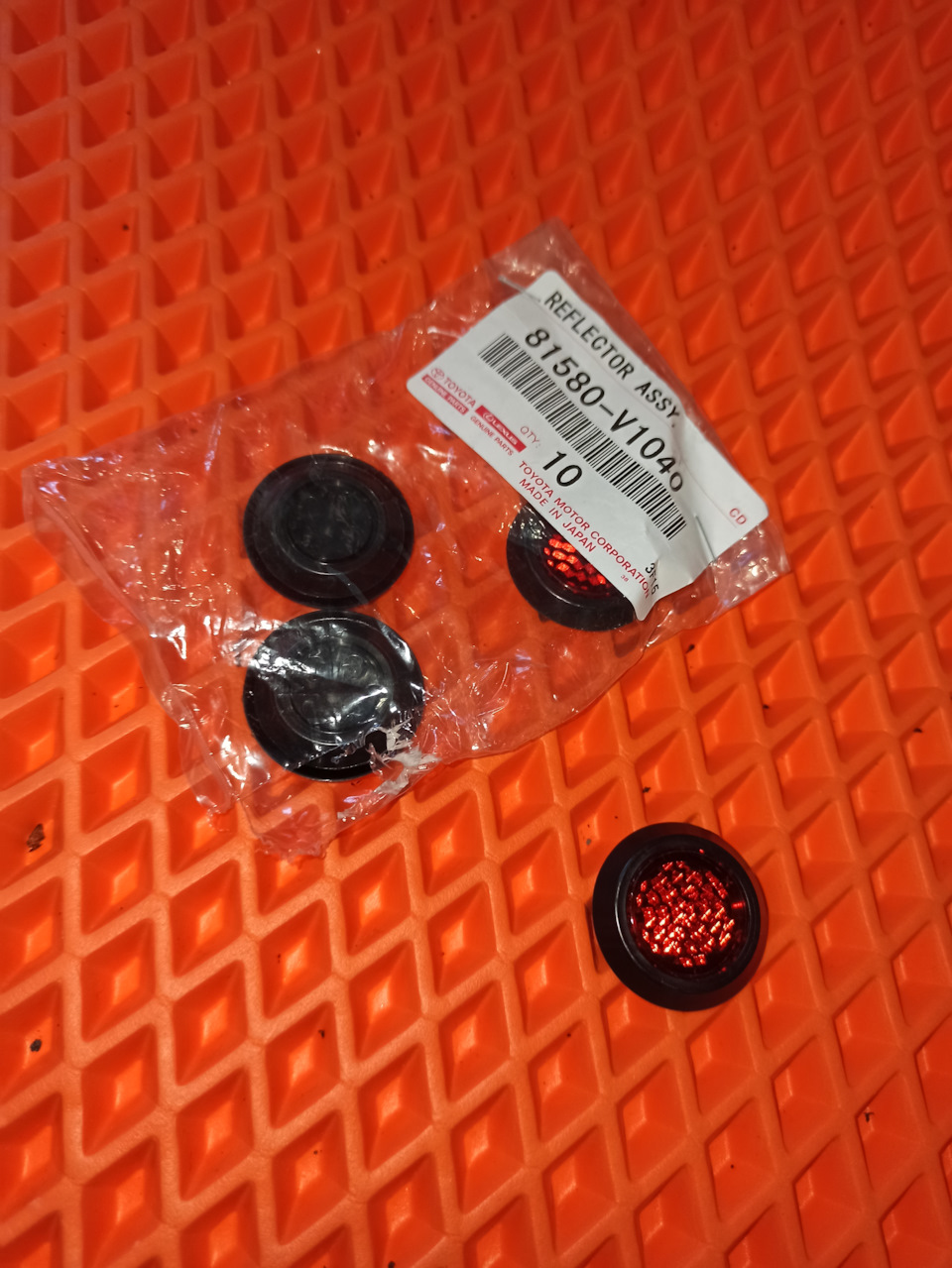 81580V1040 Reflector Assembly Refl TOYOTA LEXUS | Запчасти на DRIVE2