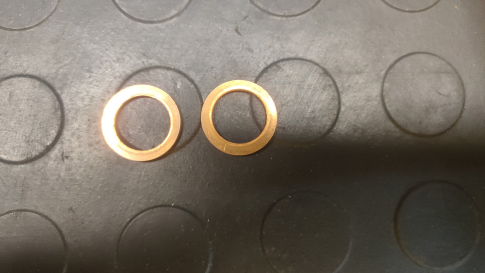 Передние шаровые и сайленты стоек. — Mitsubishi Pajero (4G), 3 л, 2008 ...