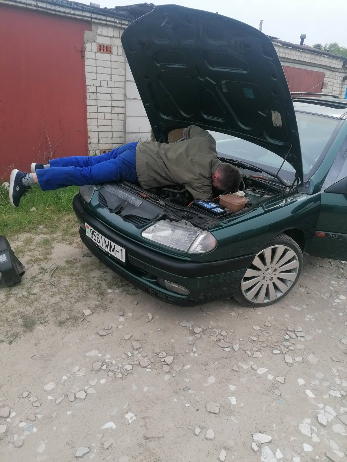 Трос сцепления и спидометра — Renault Laguna I, 2 л, 1997 года | своими ...