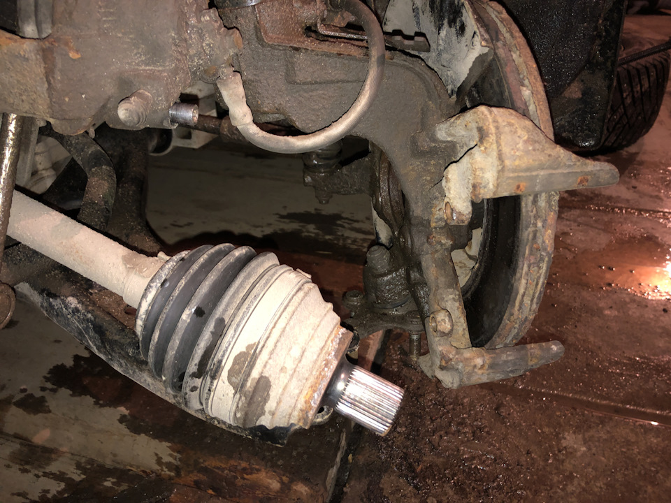 Замена передней ступицы — Skoda Octavia A5 Mk2, 1,6 л, 2011 года ...