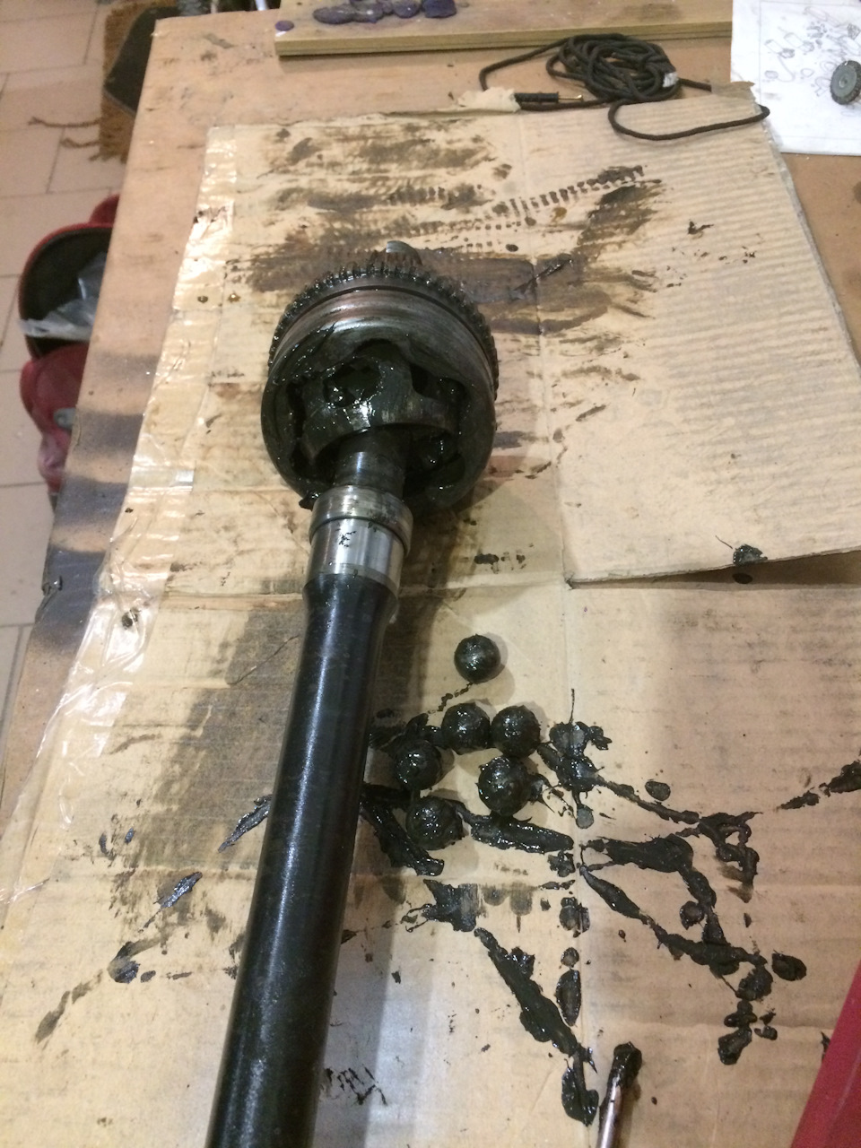 Замена левого шрус переднего моста — Mercedes-Benz G-Class (W463 1G), 3 ...