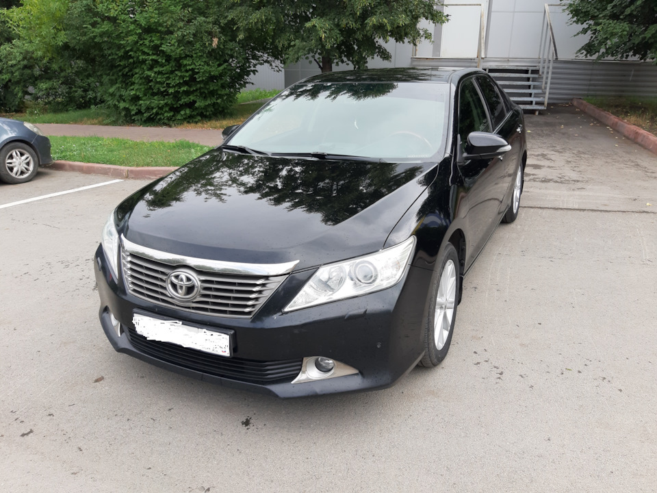 Внеплановая замена двух шин, заглушка VIN номера — Toyota Camry (XV50), 2,5 л, 2012 года | шины ...