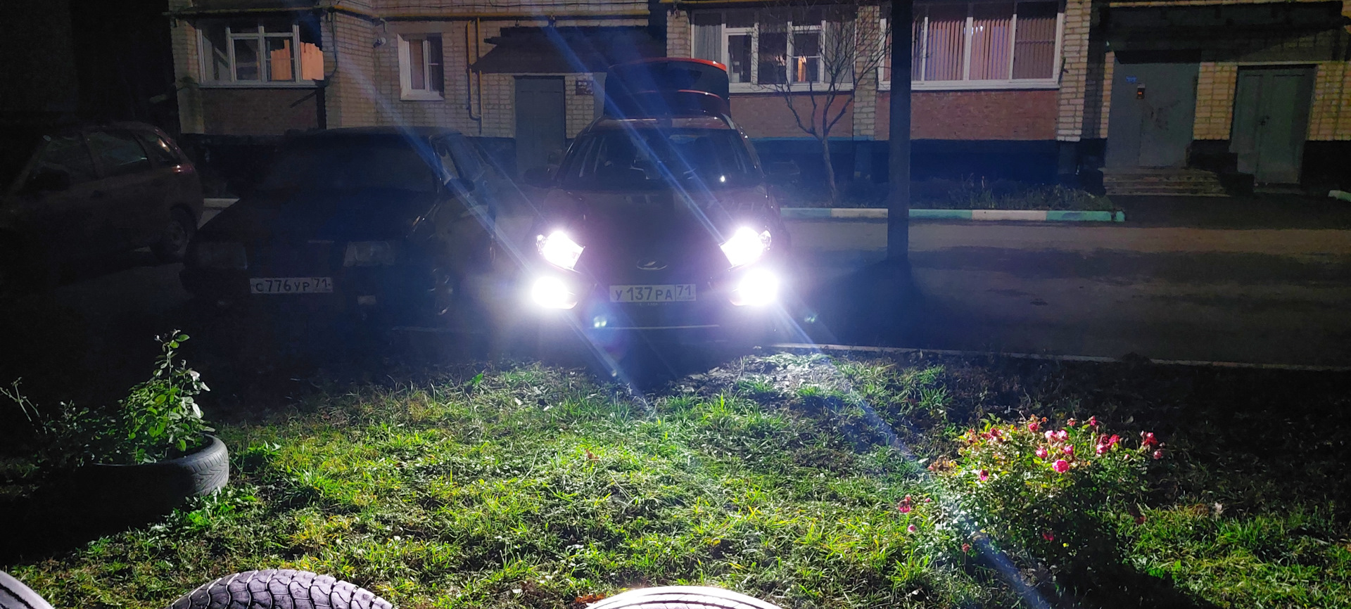 Светодиодные лампы в ПТФ — Lada Vesta SW Cross (1G), 1,6 л, 2021 года ...