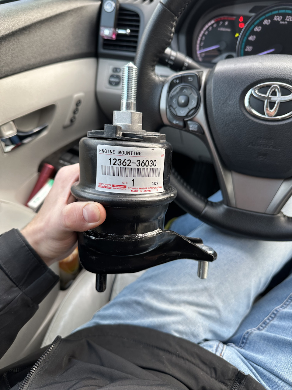 Замена опор двигателя — Toyota Venza (1G), 2,7 л, 2013 года | запчасти ...