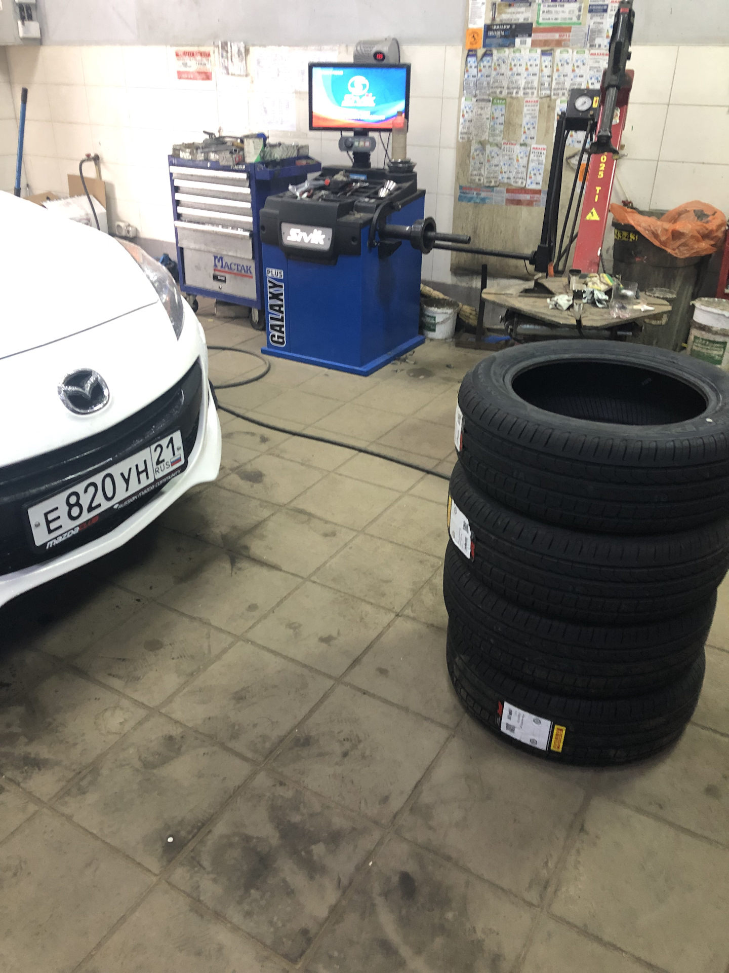 Летние шины — Mazda 3 (2G) BL, 1,6 л, 2011 года | шины | DRIVE2