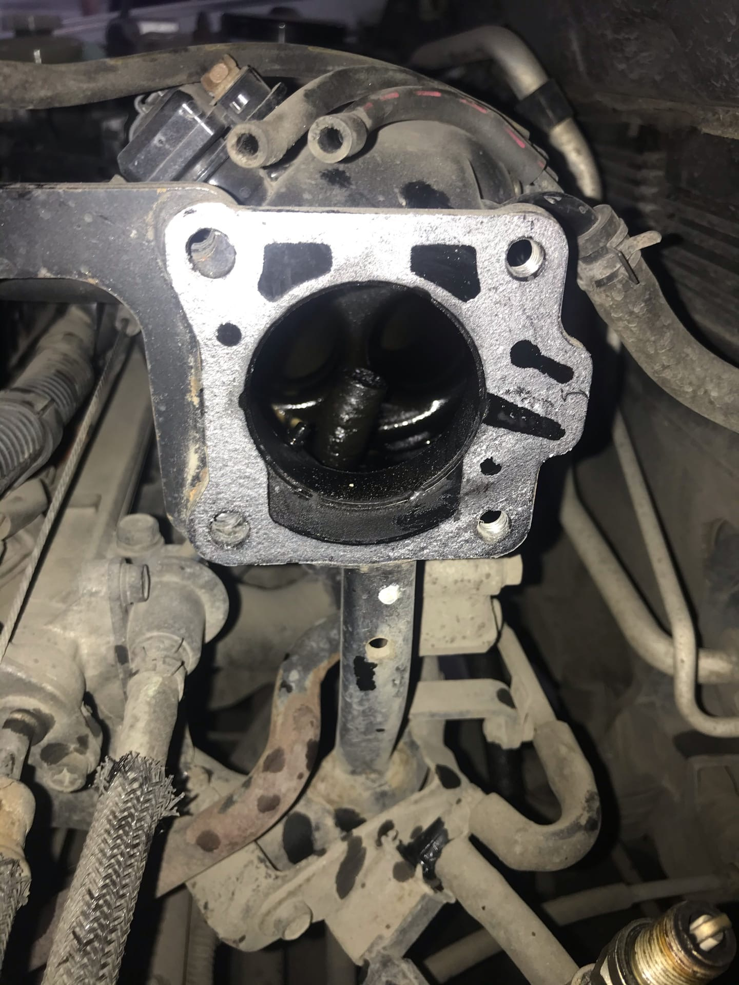 Замена прокладки клапанной крышки N55 — BMW X5 (E70), 3 л, 2011 года ...