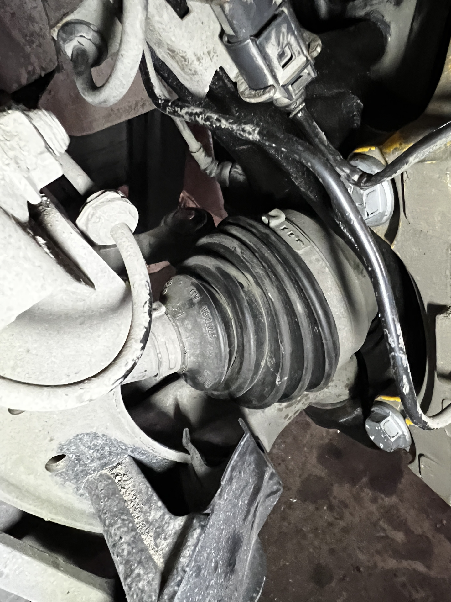 Замена переднего поворотного кулака! — Volkswagen Touareg (1G), 3 л ...