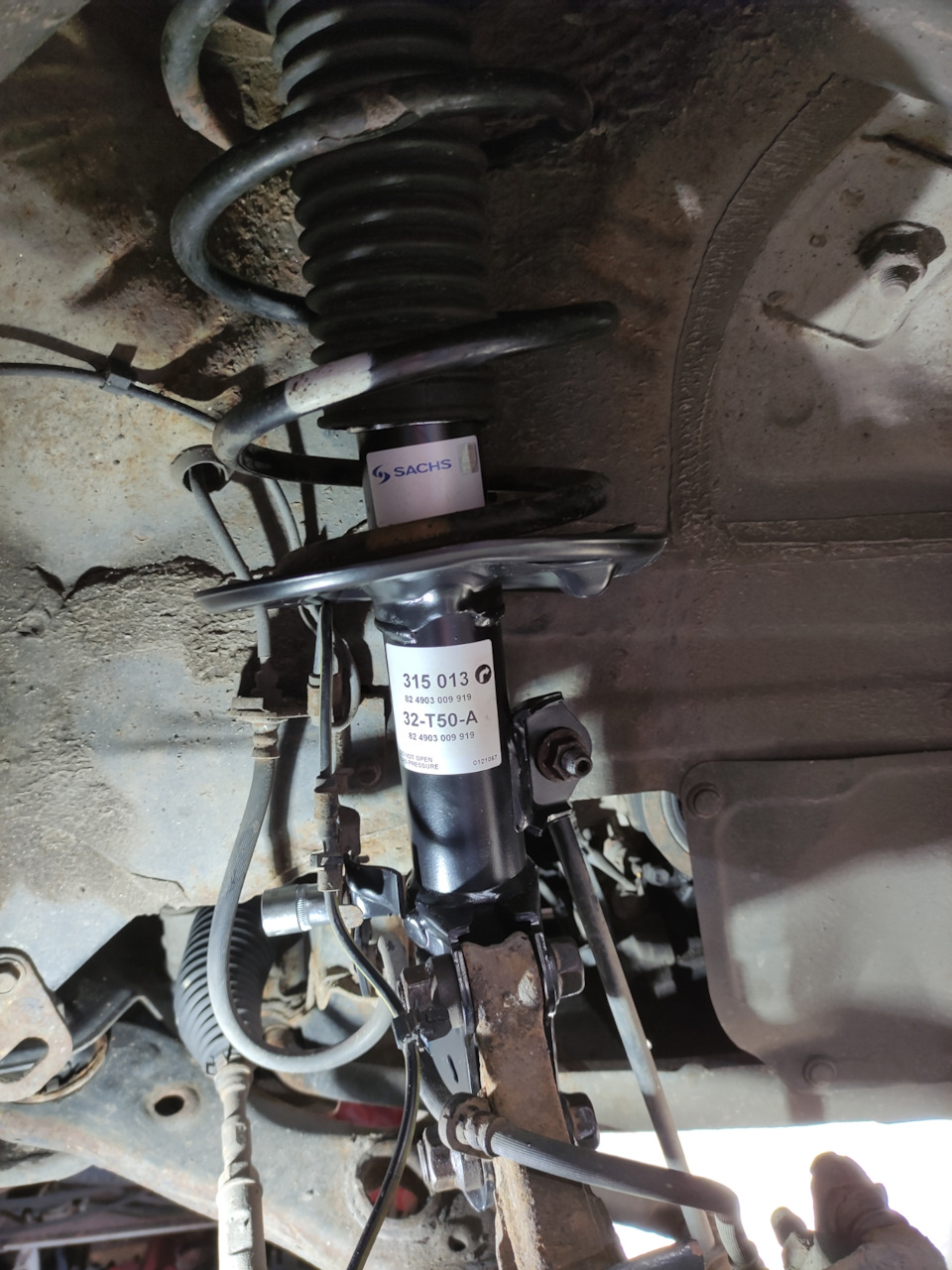 315013 Амортизатор (справа) для TOYOTA SACHS | Запчасти на DRIVE2