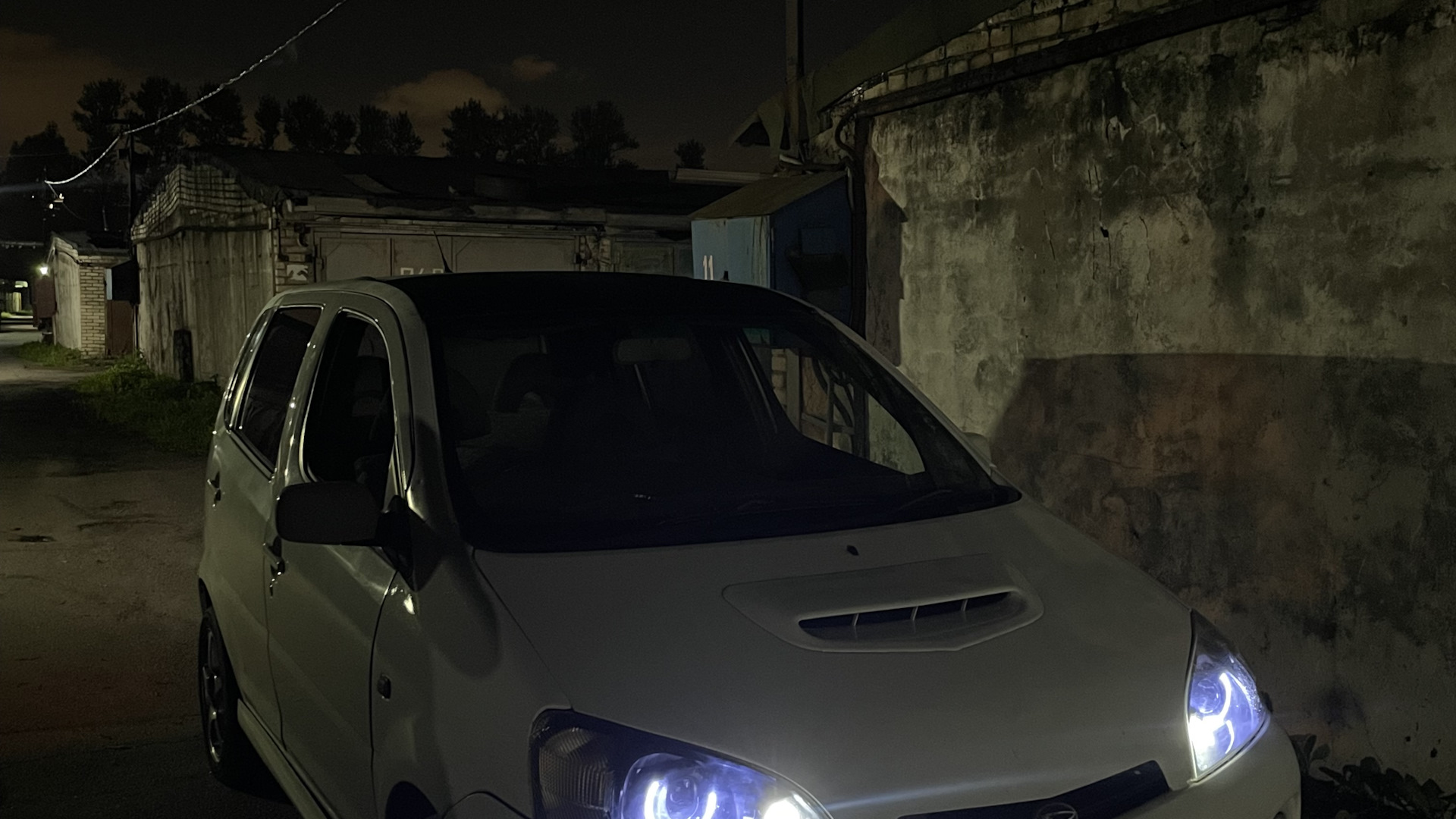 Daihatsu Yrv 1.3 бензиновый 2001 | ハチ на DRIVE2