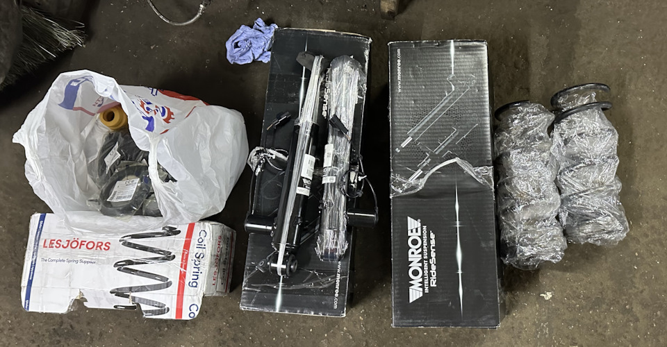 Four-C — Volvo S60 (2G), 2,5 л, 2012 года | плановое ТО | DRIVE2