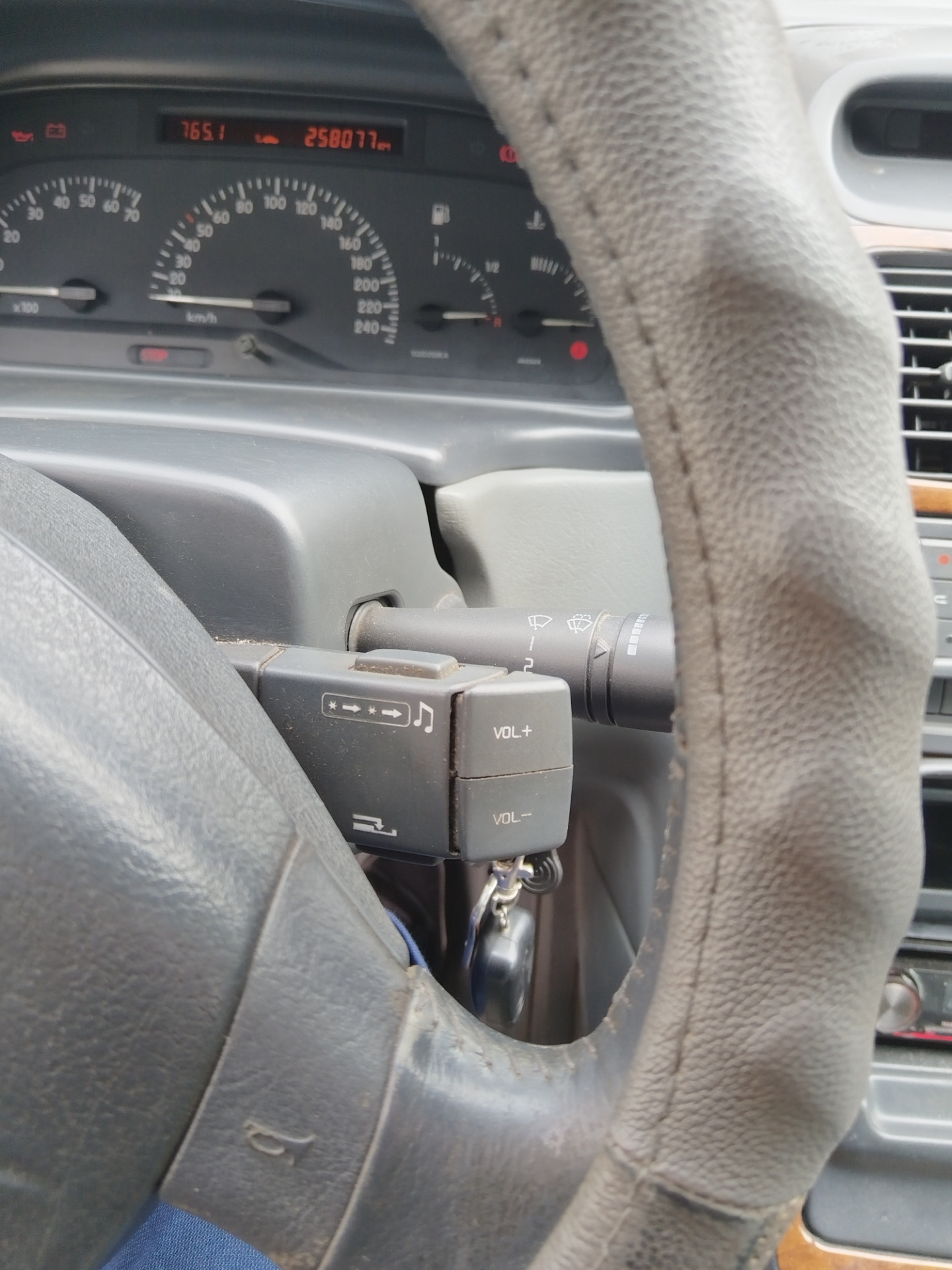 Управление магнитолы с руля — Renault Laguna I, 1,6 л, 1998 года ...