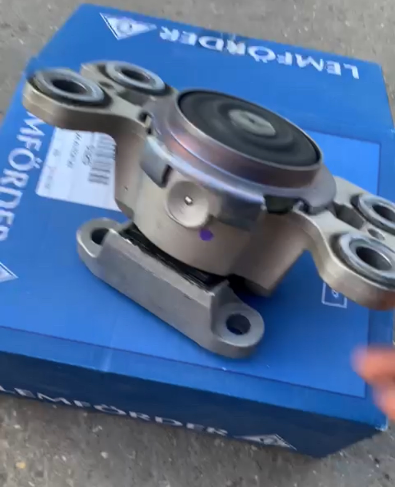 Подушки двигателя замена — Land Rover Range Rover Evoque (1G), 2 л ...