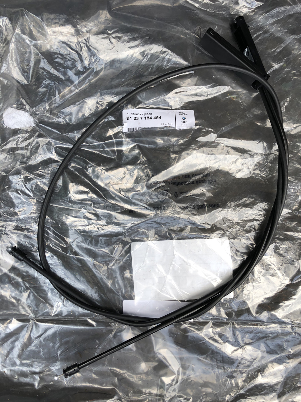 Трос капота, расходомер и мелочи — BMW 5 series (E60), 3 л, 2004 года ...