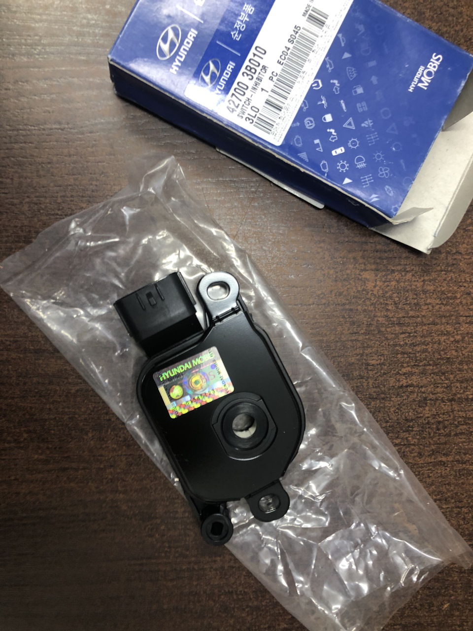 427003B010 Концевой переключатель кпп KIA HYUNDAI | Запчасти на DRIVE2