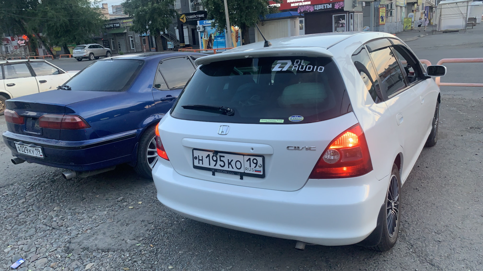 Honda Civic (7G) 1.5 бензиновый 2001 | EU1 Беляшик (хэтчбек) на DRIVE2