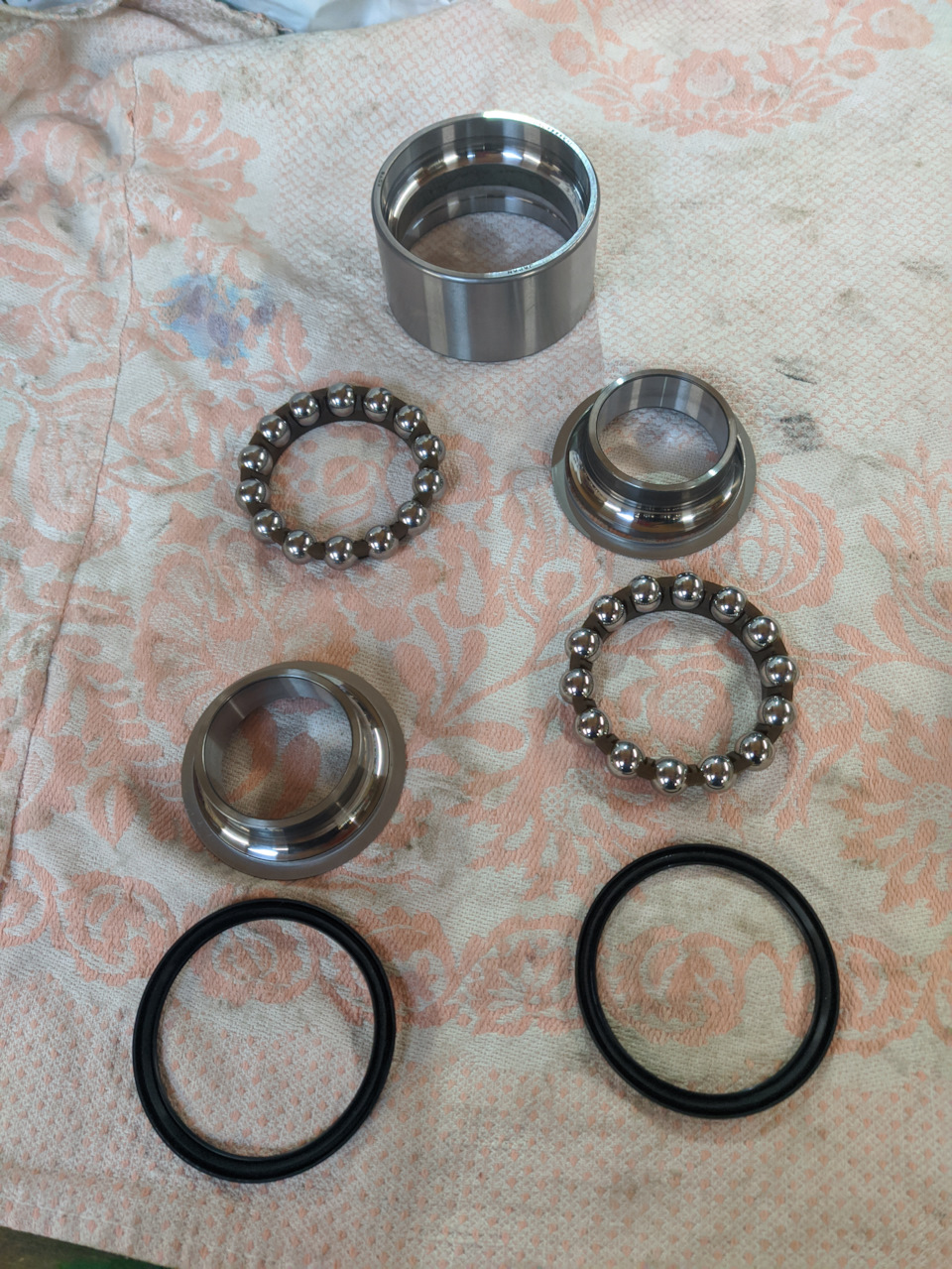 подшипник передней ступицы KOYO DAC4584W-1CS81 для TOYOTA, LEXUS ...