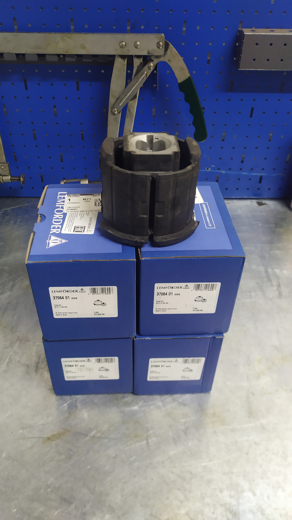 3706401 Сайлентблок подвески LEMFORDER | Запчасти на DRIVE2