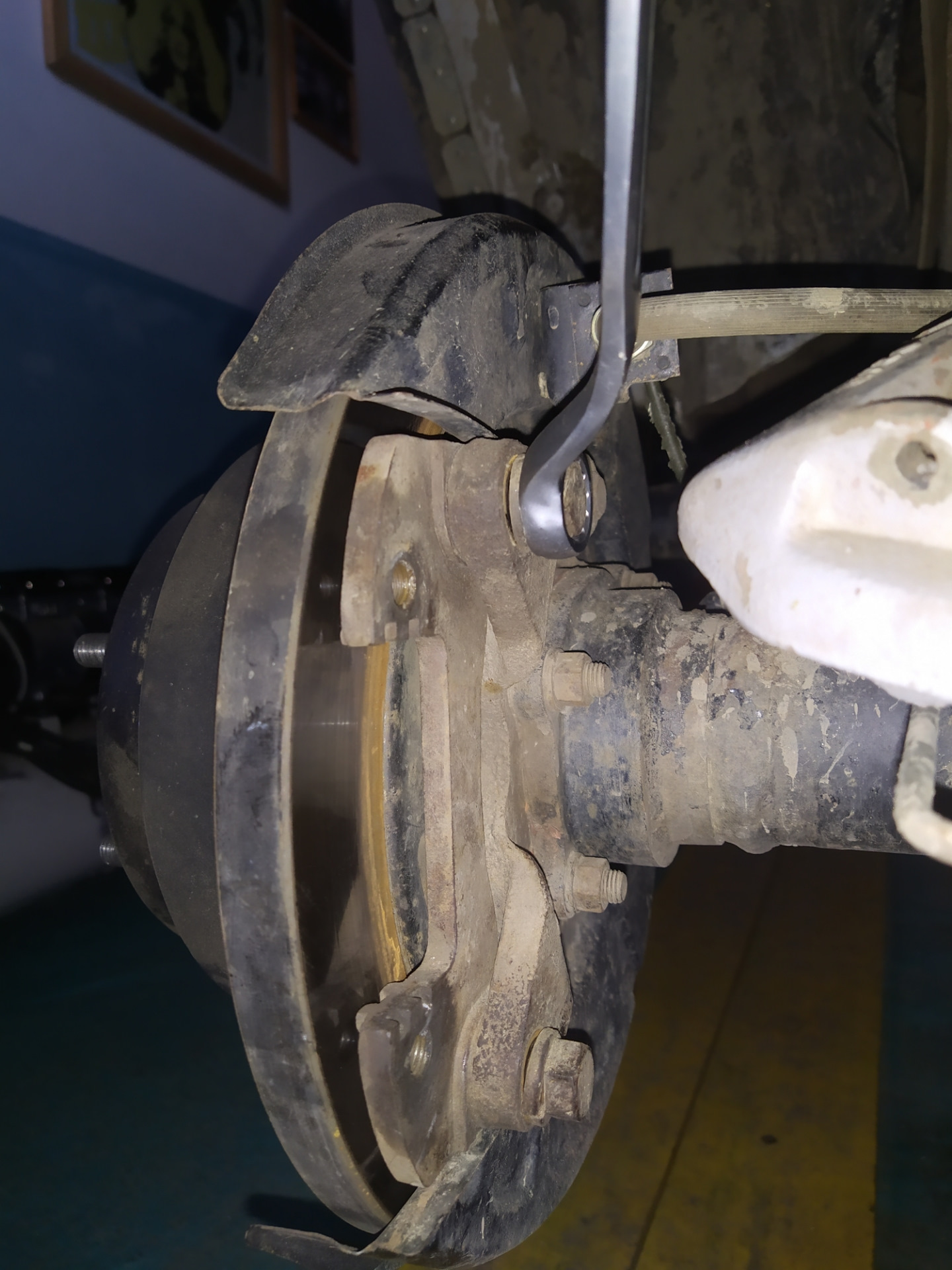 Замена задних суппортов от Паджеро 2 — Mitsubishi Pajero Sport (1G), 3 ...