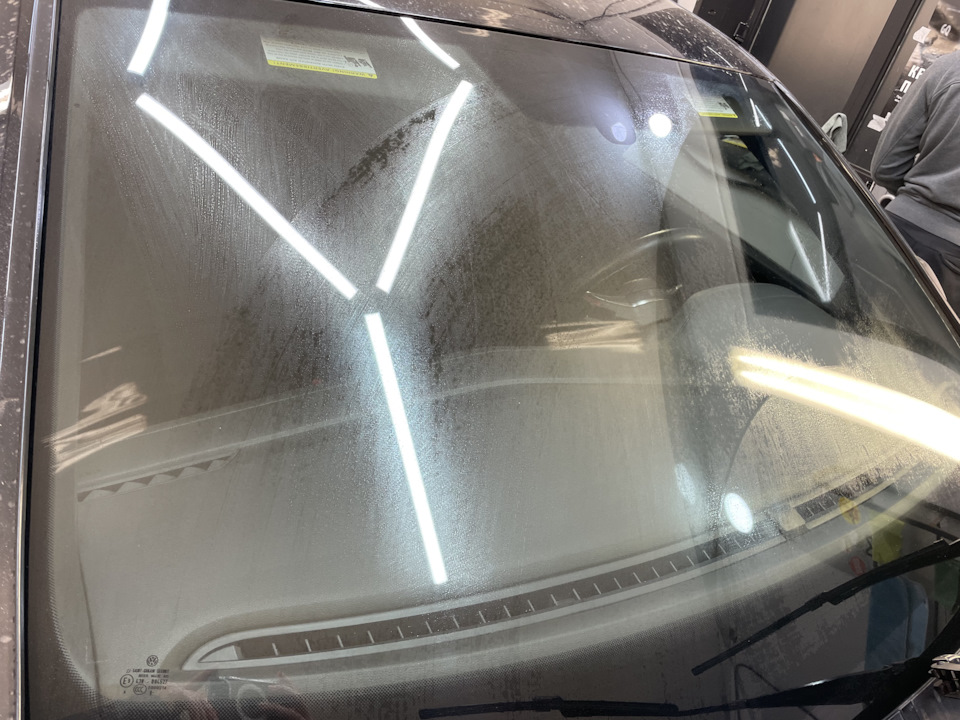 Полировка лобового стекла — Volkswagen Jetta VII, 2 л, 2019 года ...