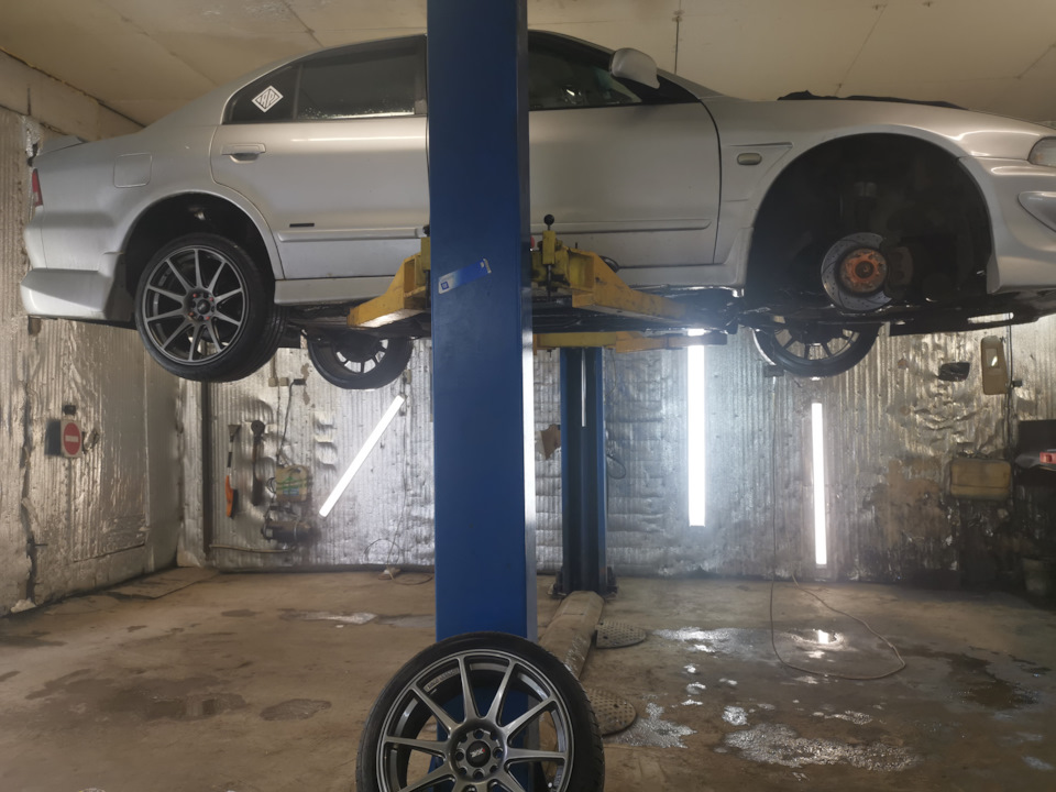 Летим в Москву разбрасывая гов… масло — Mitsubishi Galant (8G), 2,5 л ...