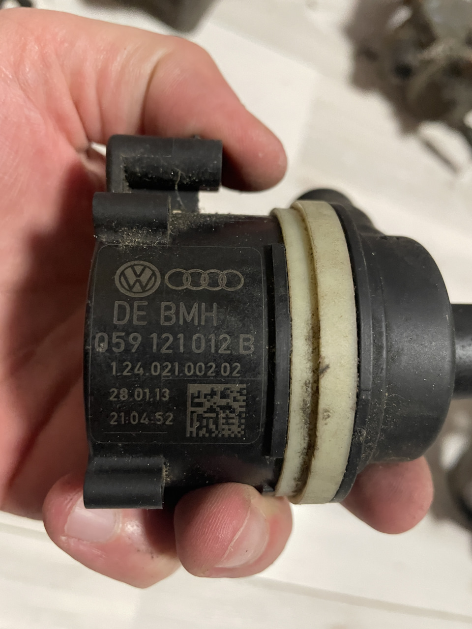 059121012B Насос системы охлаждения, дополнител. VAG | Запчасти на DRIVE2