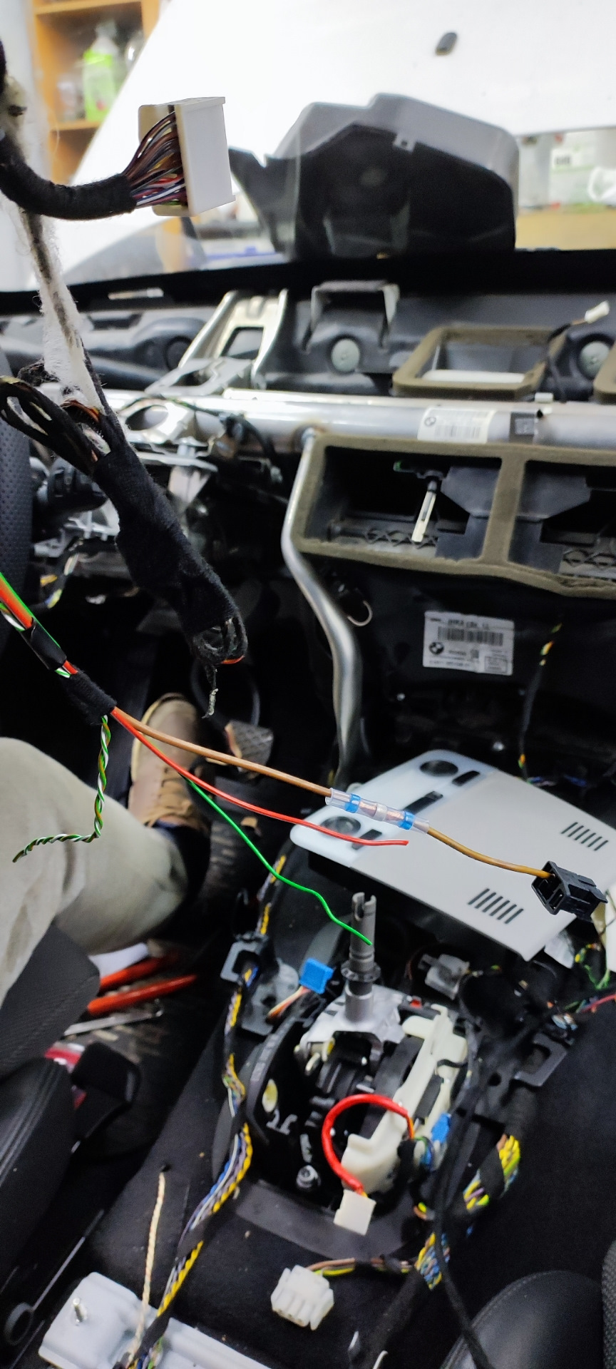 41. Установка FZD и климат-контроля. — BMW 1 series (E81/E87), 1,6 л ...