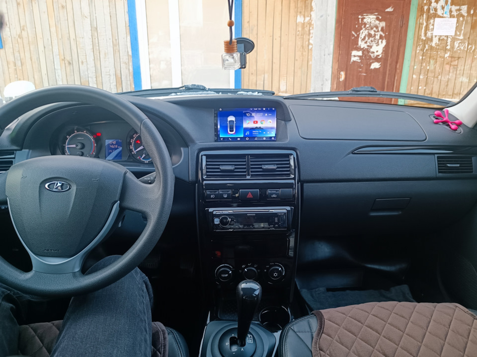 Комфорт салона! — Lada Приора седан, 1,6 л, 2015 года | своими руками ...