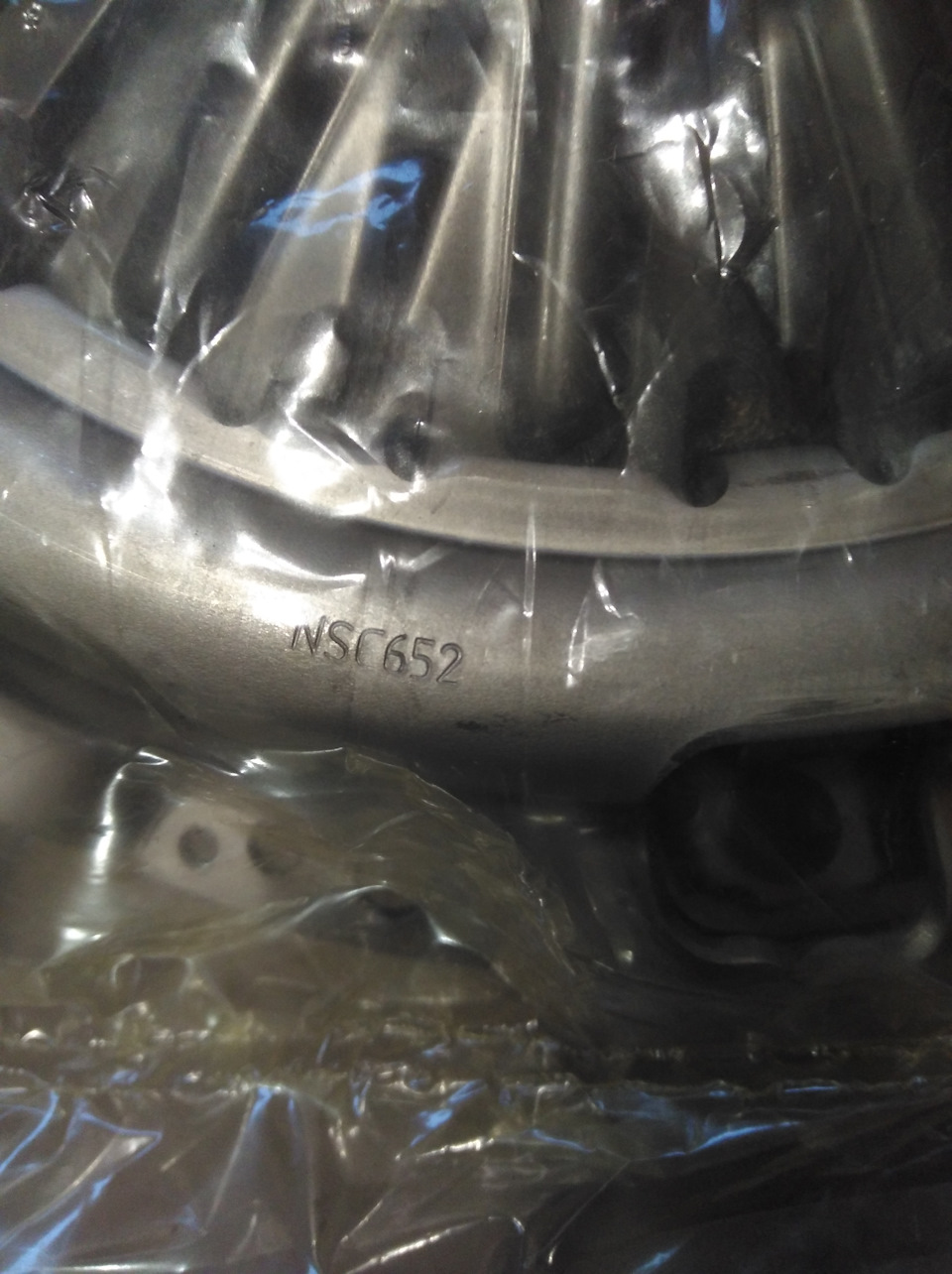 Замена сцепления, часть 1. Снятие МКПП — Nissan Navara (2G), 2,5 л ...