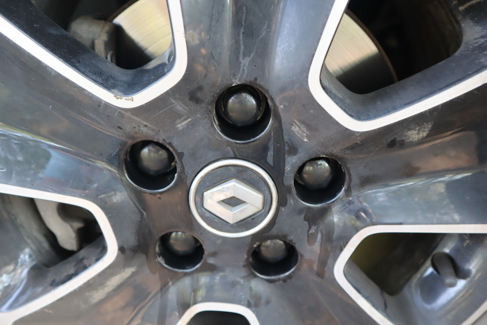 Колпачки на колесные болты со съемником — Renault Duster (1G), 1,5 л ...