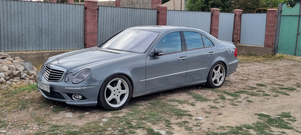 Покраска в "Nardo Gray" — Mercedes-Benz E-class (W211), 5,5 л, 2002 ...