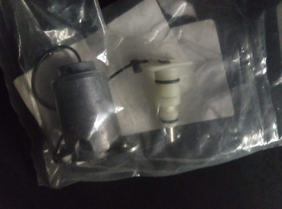 Заменил датчик уровня масла м119 — Mercedes-Benz E-Class (W124), 4,2 л ...