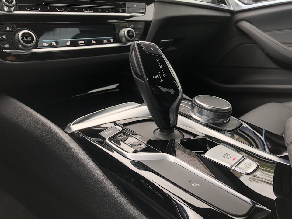 Замена штатной кнопки парковочного тормоза на металлическую от G11 ...