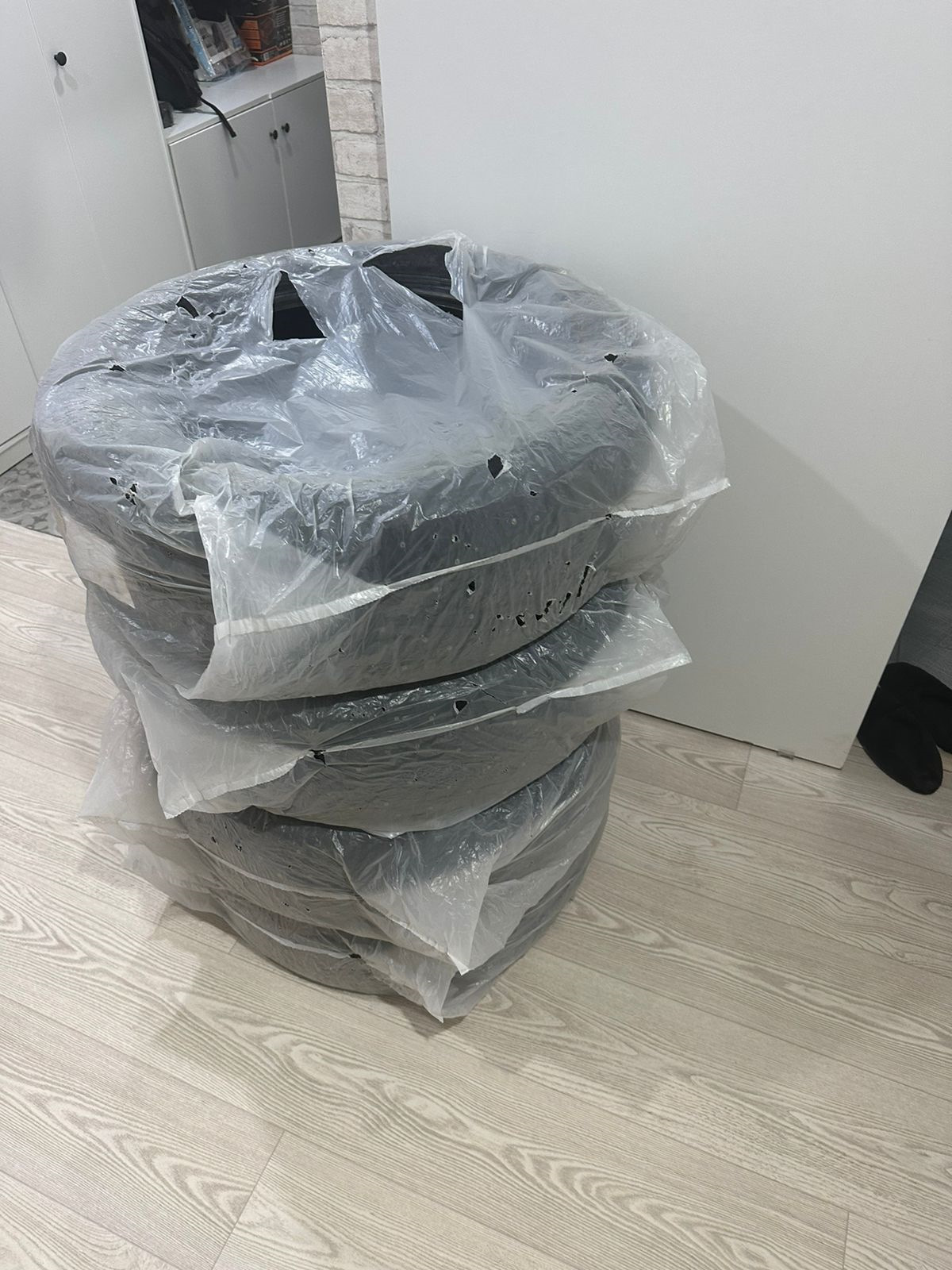 Pirelli Scorpion Ice Zero 2 TL Шины зимние 235/55 R19 — Land Rover ...