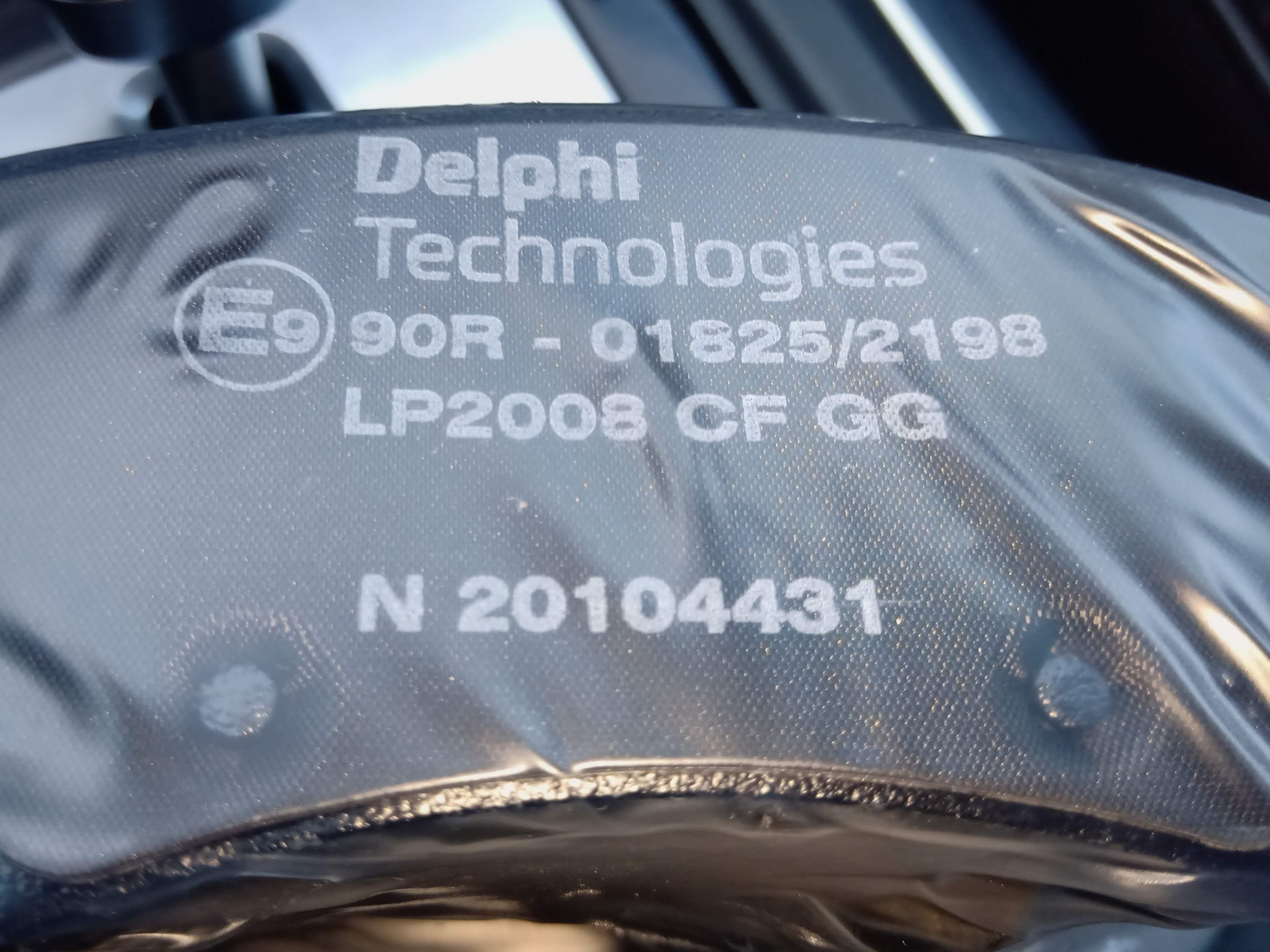 Комплект на замену задних тормозов — Volvo XC70 III, 2,4 л, 2010 года ...