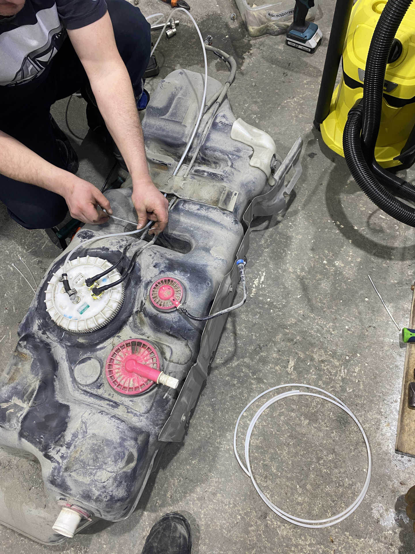 Снова полез под машину и замена масла ГУР — Toyota Land Cruiser Prado ...