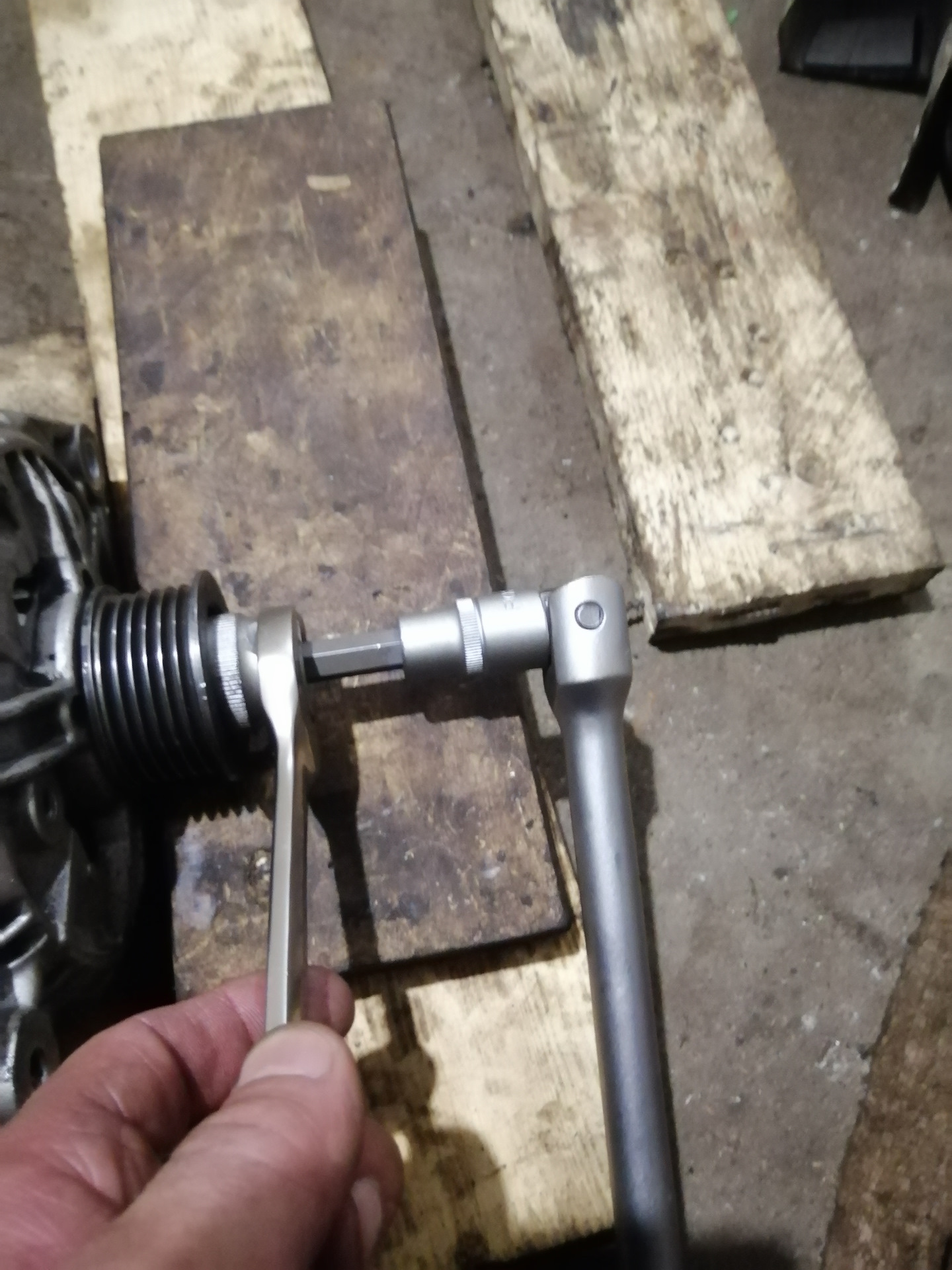 Установил обгонную муфту INA (535 0155 10) — Isuzu Amigo (II), 2,2 л ...