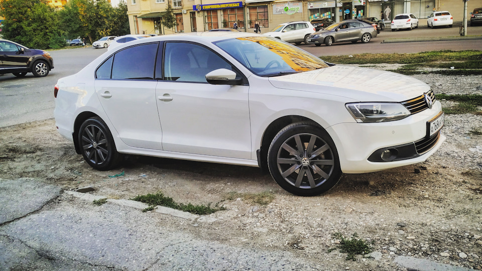 Volkswagen Jetta VI 1.4 бензиновый 2013 | 150 л.с на DRIVE2