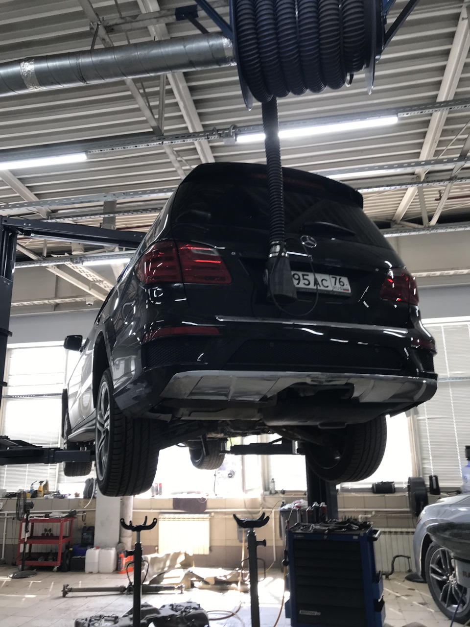 Замены A1664702394, A1665280000 и A0009055701 х 2. — Mercedes-Benz GL ...