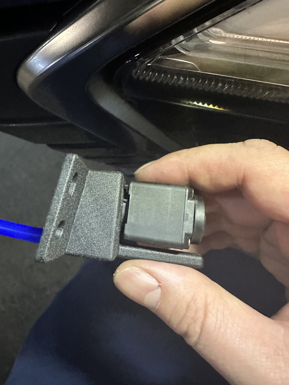 Установка омывателей передней и задней камеры, чистка сенсора ...