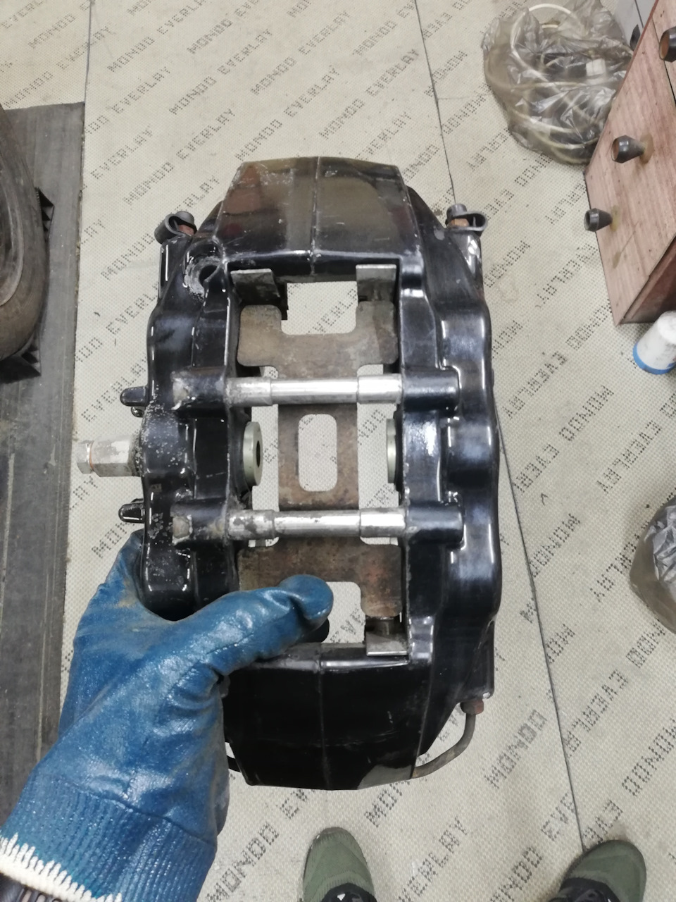 Переуплотнение теплообменника в развале блока — Volkswagen Touareg (2G ...