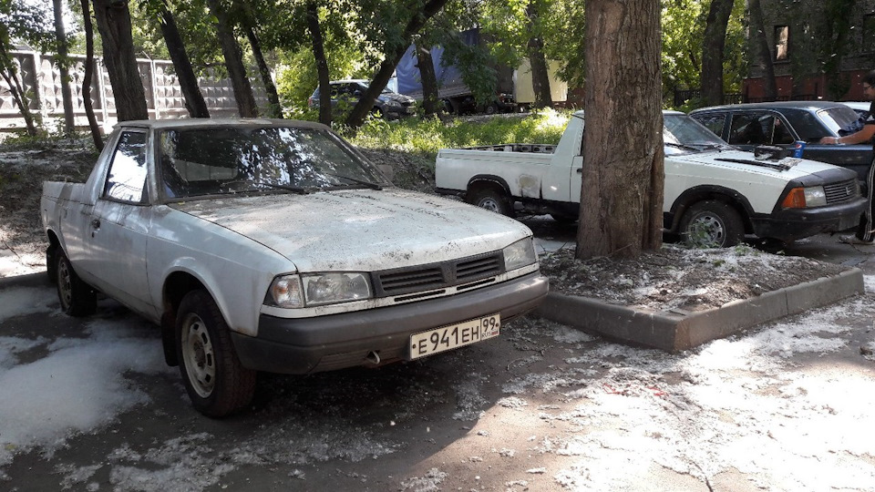 Дома) — Москвич 2335, 1,7 л, 1999 года | фотография | DRIVE2